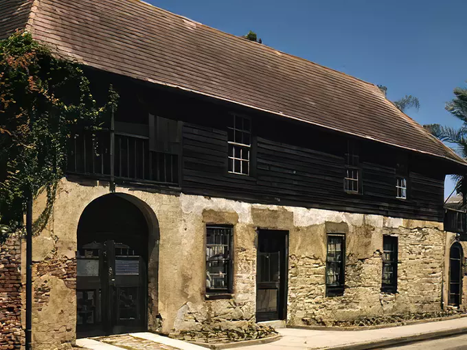 gonzalez alvarez house 1