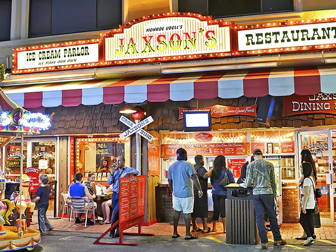 Jaxson's Ice Cream Parlor & Restaurant
