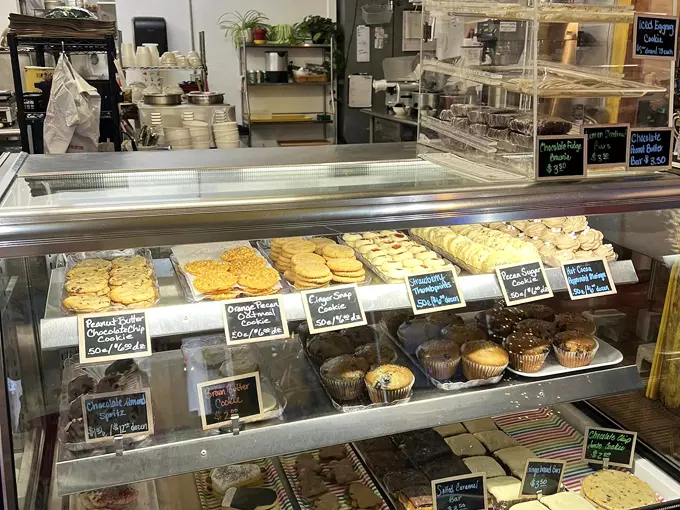 Midtown Bakery & Cafe 9