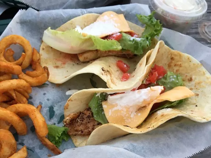 O'Leary's Tiki Bar & Grill 6