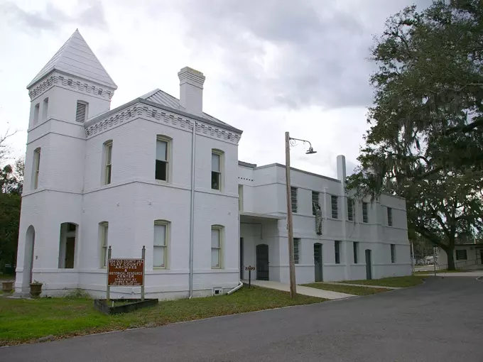 old county jail 2