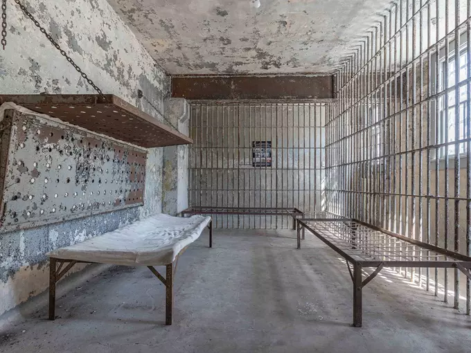 old county jail 6