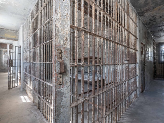 old county jail 7