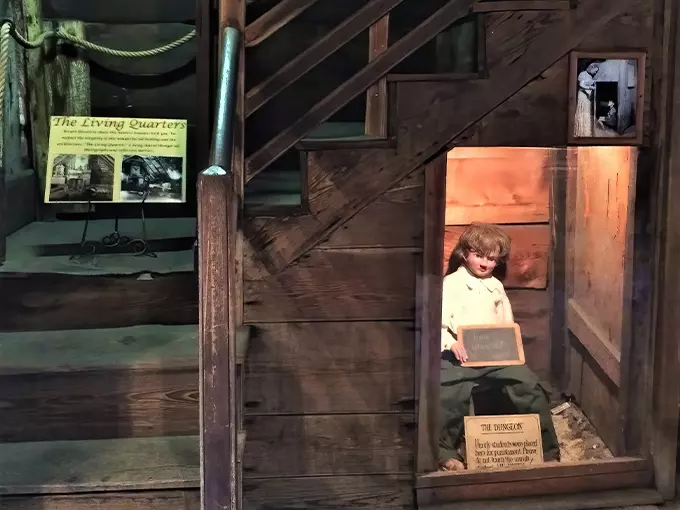 oldest wooden school house 1