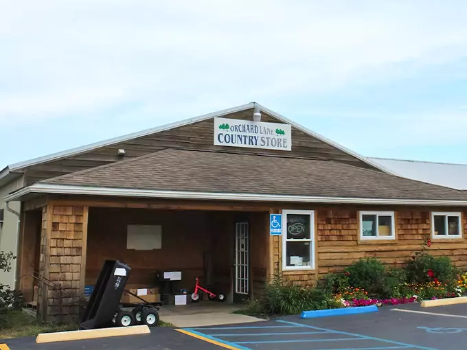 Orchard Lane Country Store 1