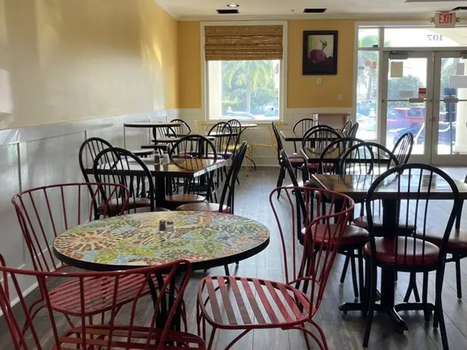 Red Onion Eatery 8