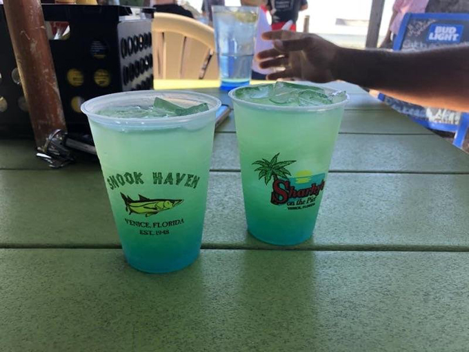Sharky's On the Pier 7