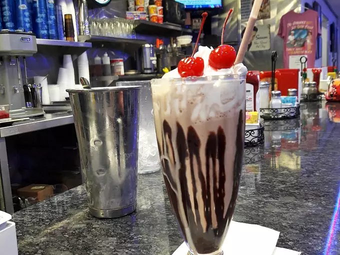Starlite Diner 6