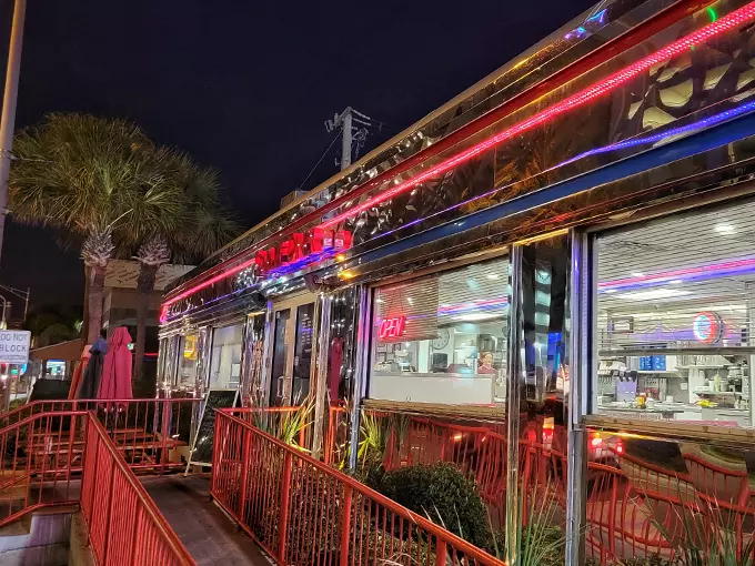 Starlite Diner 8