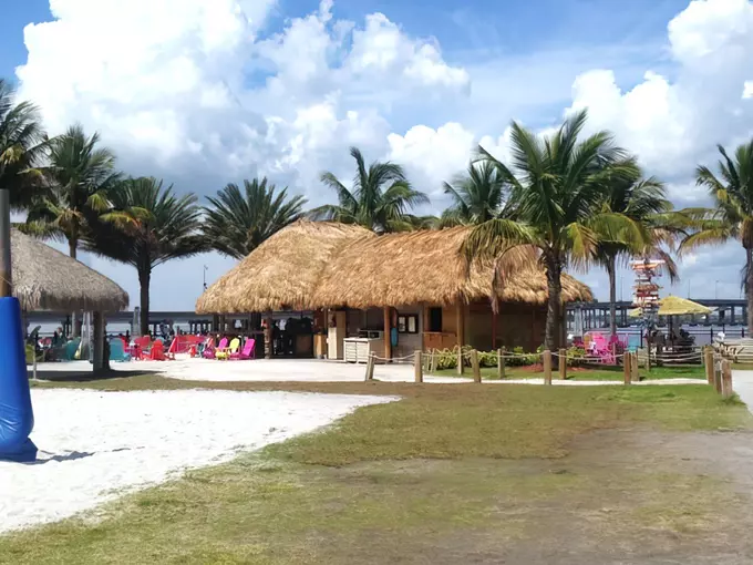 TT's Tiki Bar 2