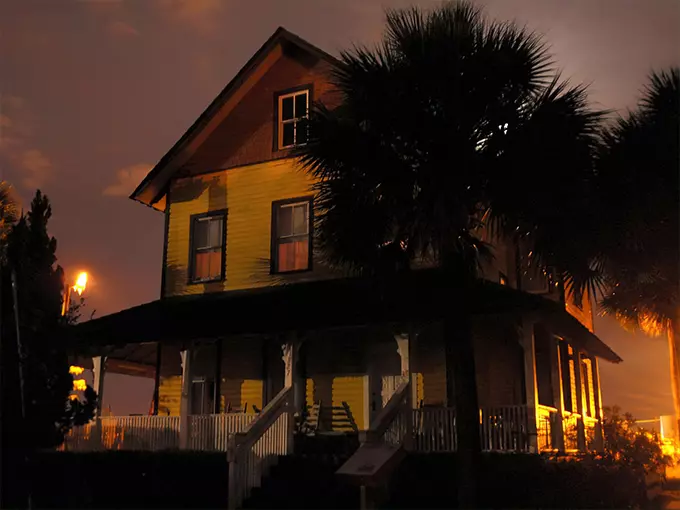 the riddle house 1