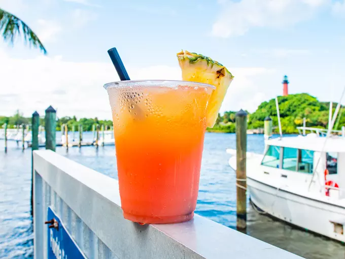 The Square Grouper Tiki Bar 5