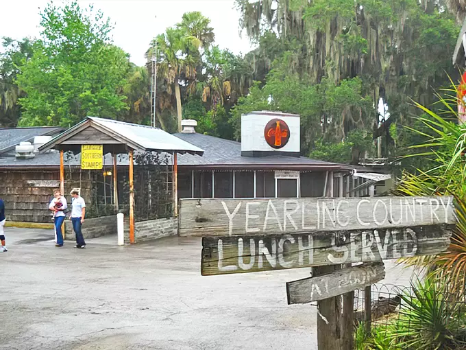 the yearling restaurant hawthorne