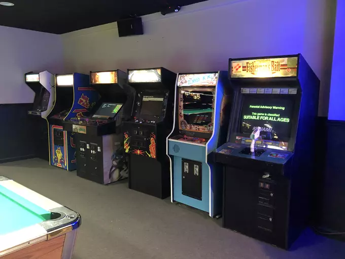 Tilted Arcade Bar 4