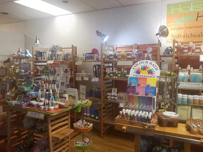Town Peddler Craft and Antique Mall 7