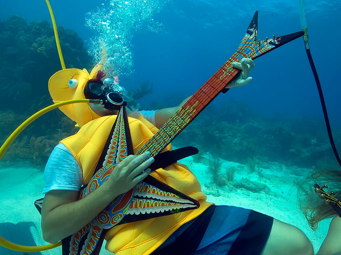 Underwater Music Festival 4