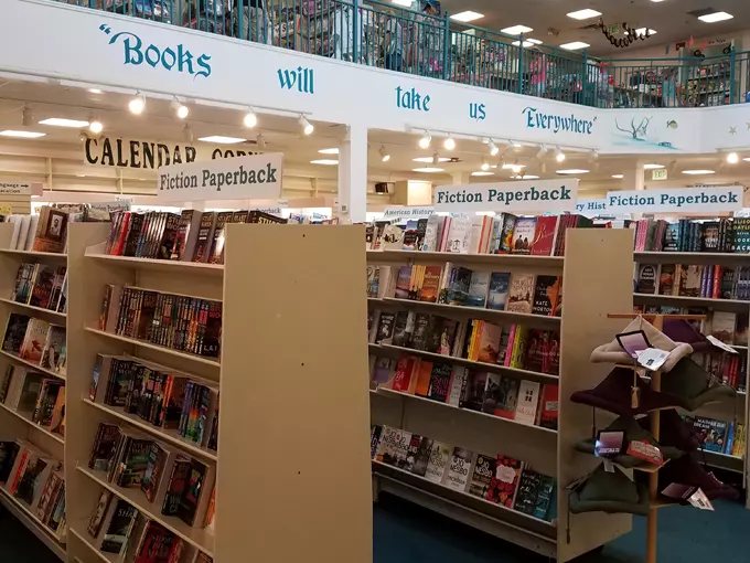 vero beach book center 5