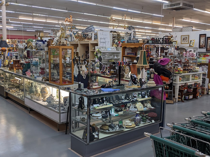 Wildwood Antique Mall 3