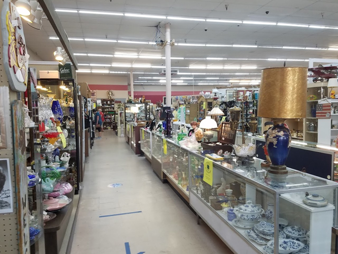 Wildwood Antique Mall 7