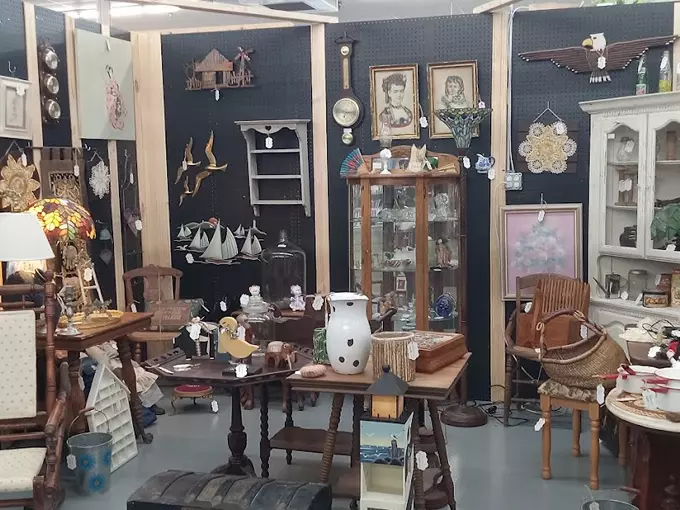 Wildwood Antique Mall 8