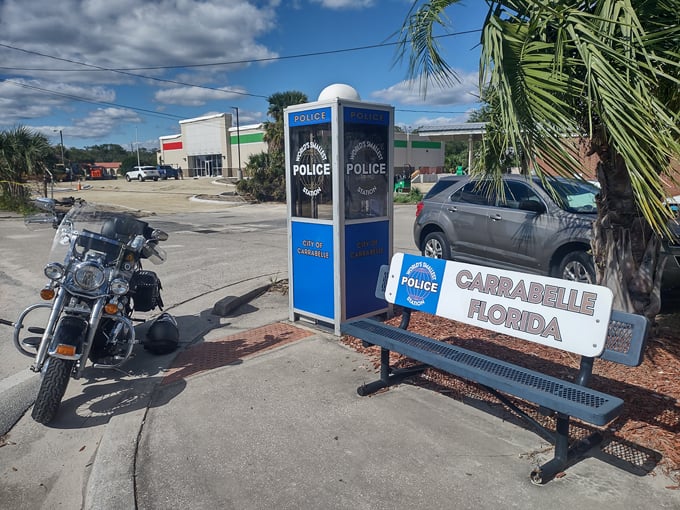 worlds smallest police station 6