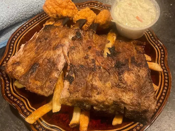 Zukin's Rib Shack 3