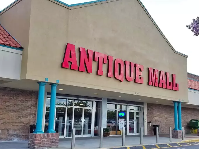 Lakeland Antique Mall 1