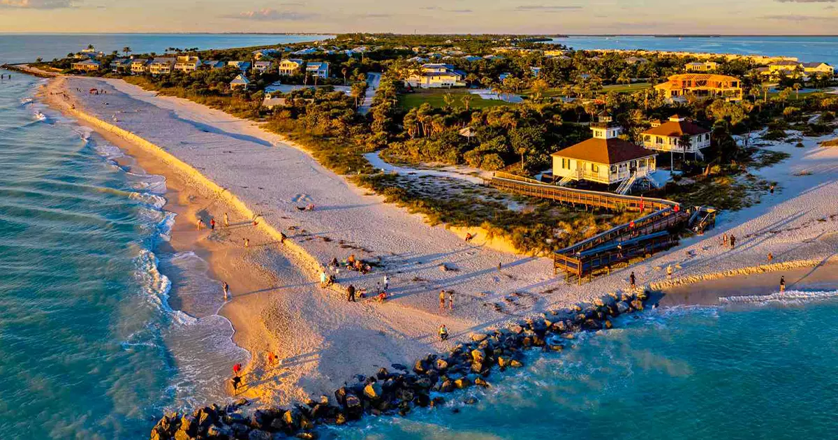 tiny seaside town florida ftr