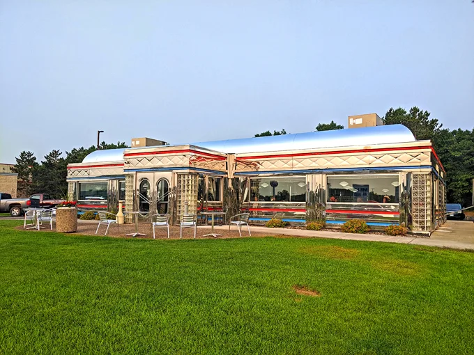371 diner 1