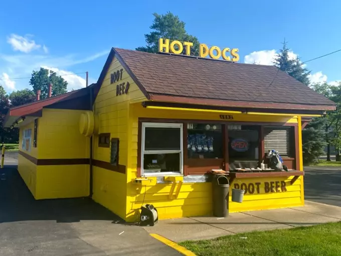 Bill’s Drive In Hot Dog Stand 1