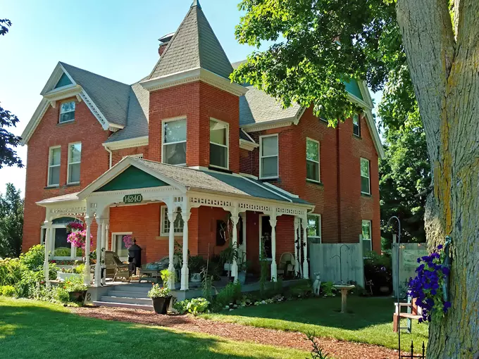 Brickhouse of Somerset 1