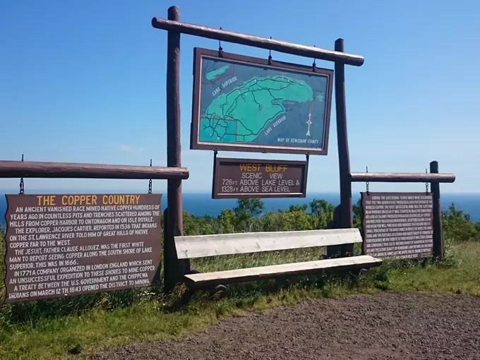 Brockway Mountain Drive 9