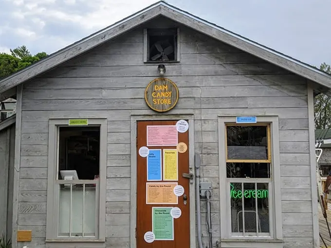 Dam Candy Store 1
