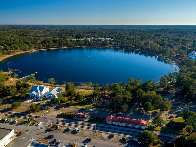 DeFuniak Springs 1