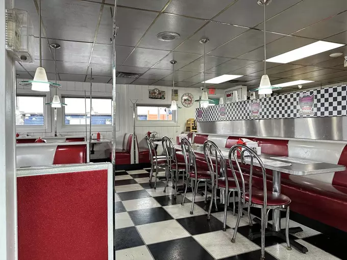 Don's Drive-In 8