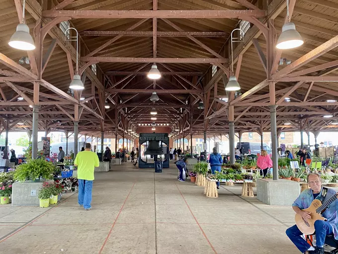 Eastern Market 3