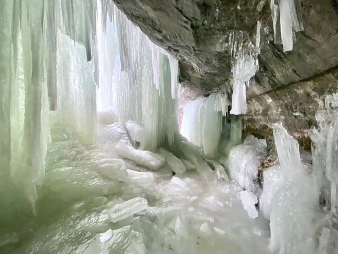 Eben Ice Caves 3