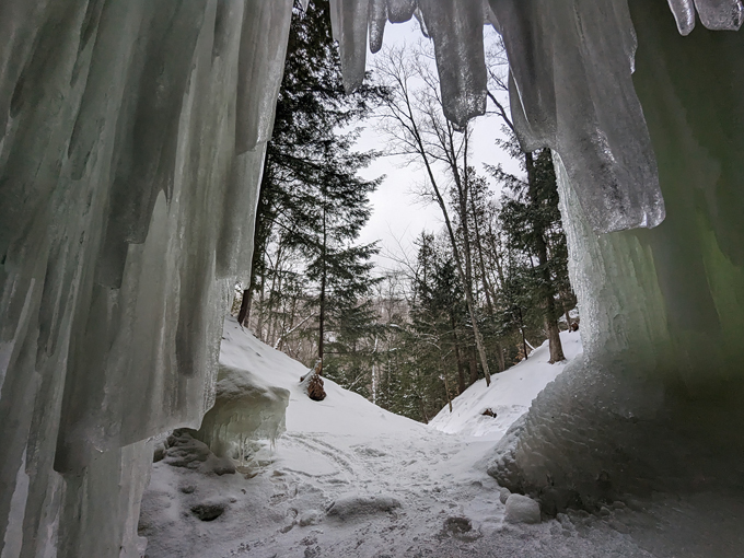 Eben Ice Caves 4
