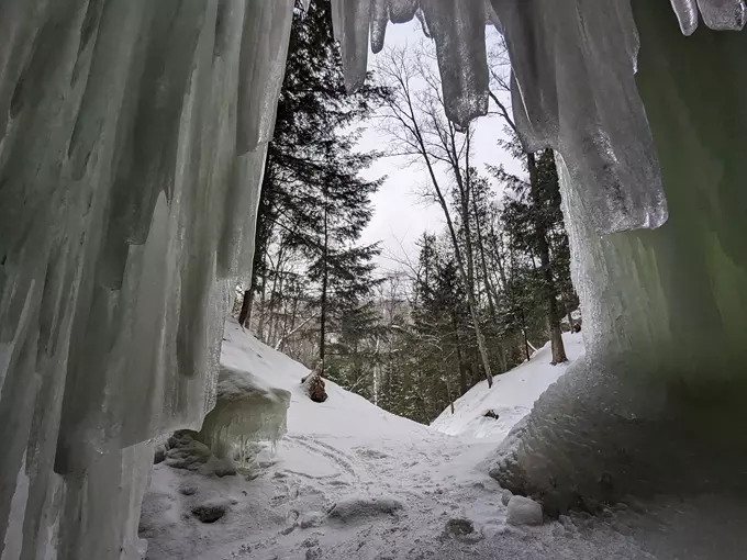 Eben Ice Caves 4