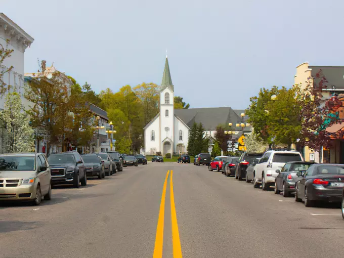 Harbor Springs 6