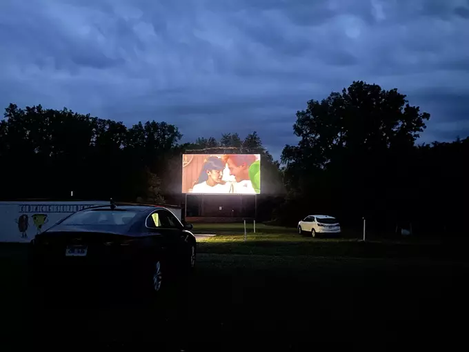 Hi Way Drive Inn 8