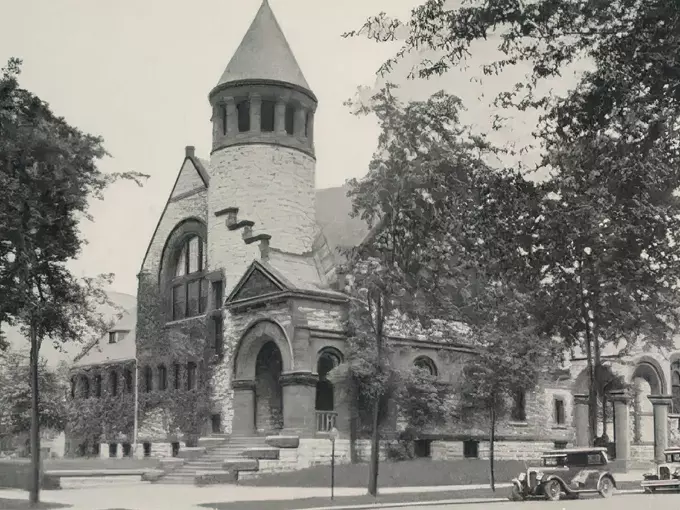 Hoyt Public Library 3