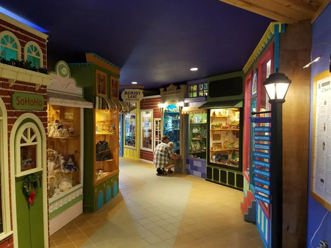 LARK Toys 1
