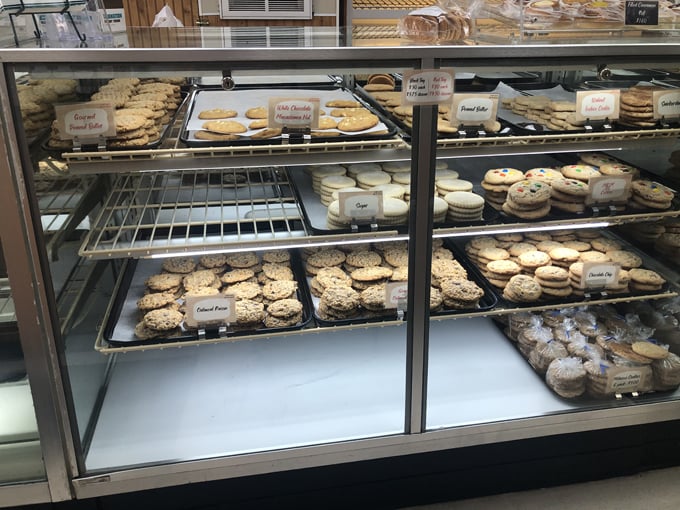 Lev's Bakery Shop 2