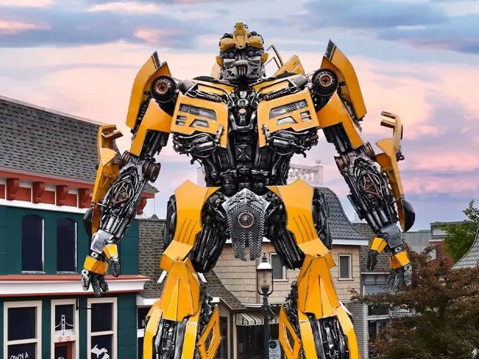 Mack-A-Tron 1