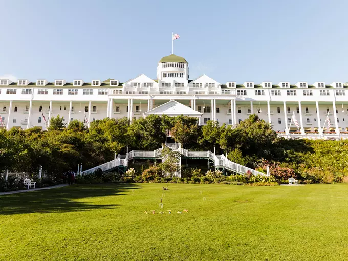 Mackinac Island Carriage Tours 7