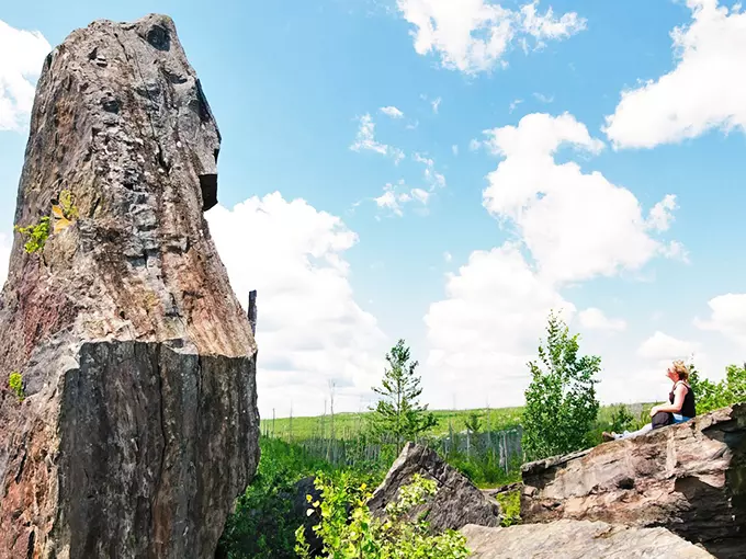Magnetic Rock Trail 1