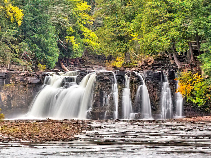 Manabezho Falls 1