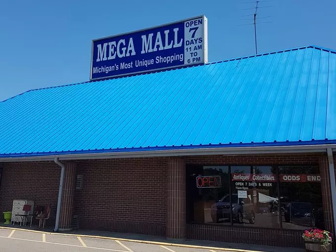 Mega Mall 9