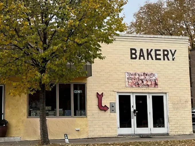 Mel-O-Glaze Bakery 1